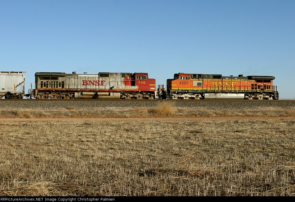 BNSF 746 and BNSF 4567